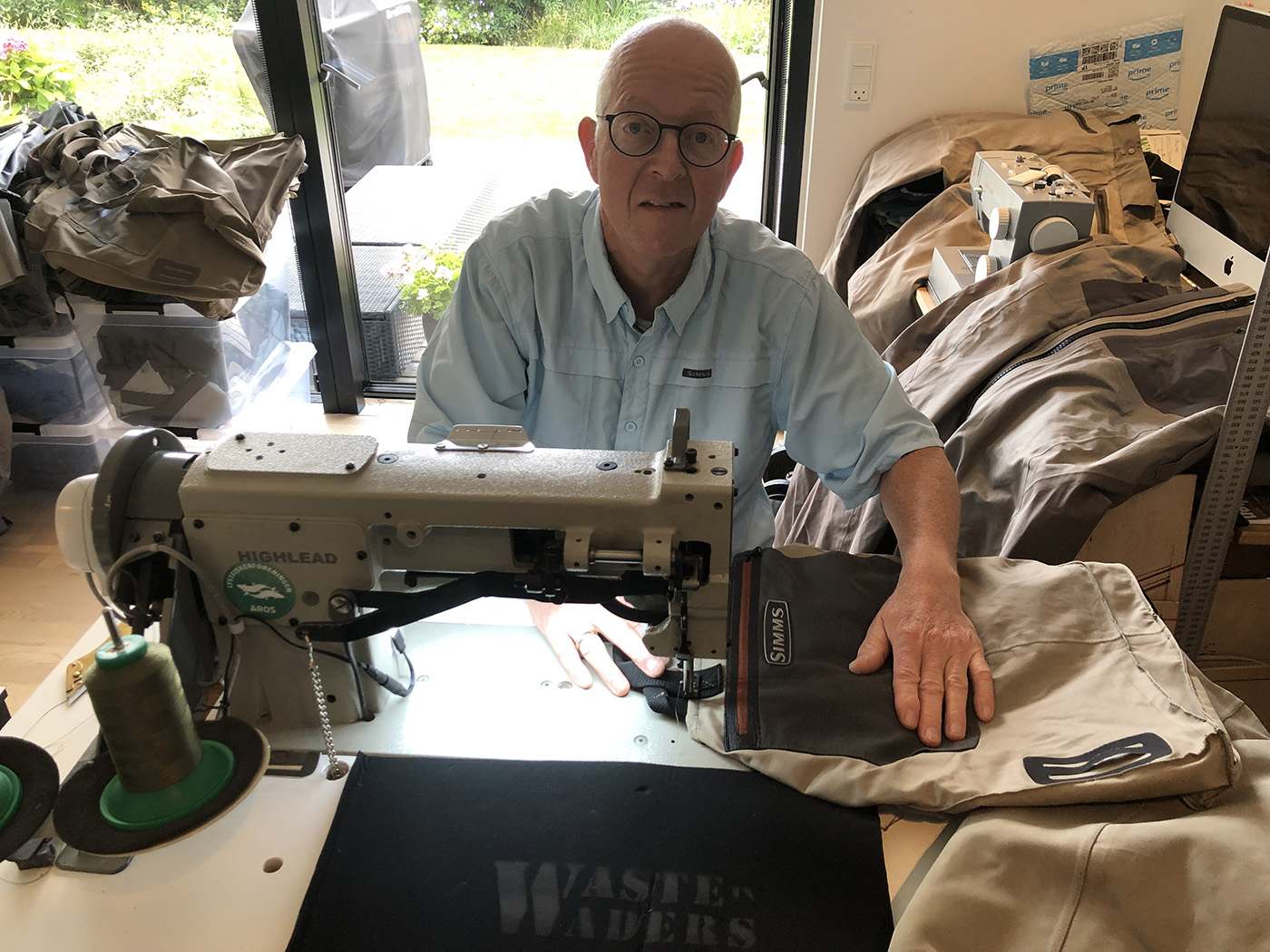 Waste in waders - Ahrex Hooks