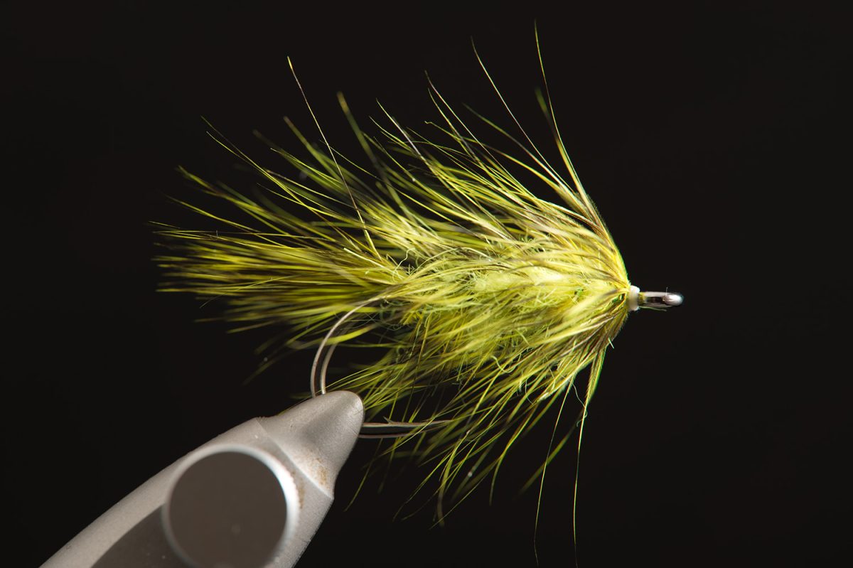 Pike flies and dubbing brushes - Ahrex Hooks